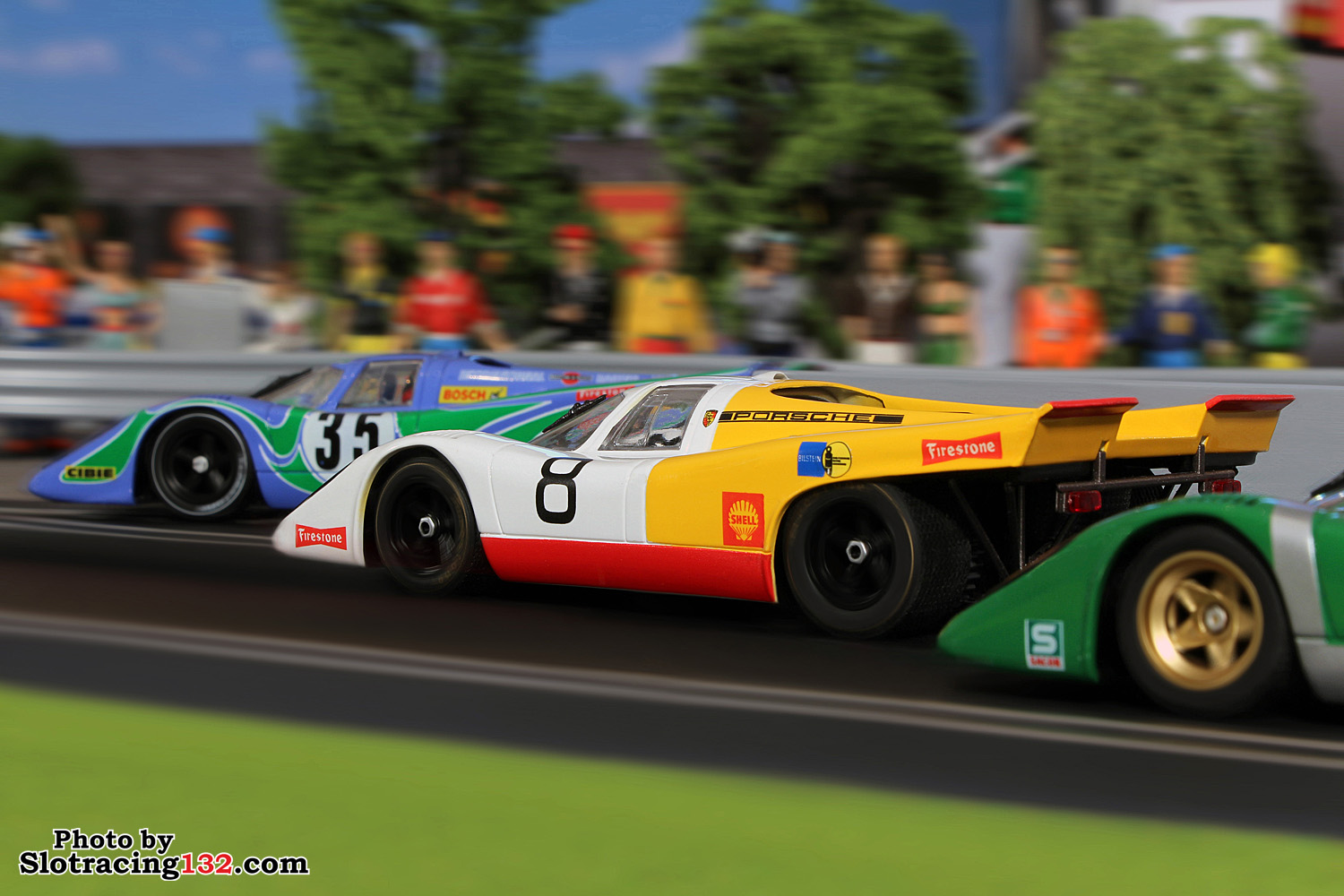 Slotcars 1:32 Slotracing Carrera Racecourse / Slot Cars - test1